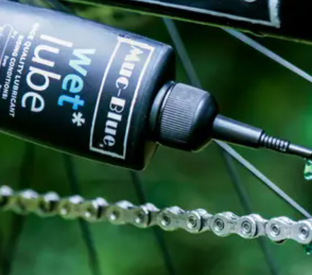 Bike Chain Lube: Dry vs. Wet vs. Wax-based Lubes